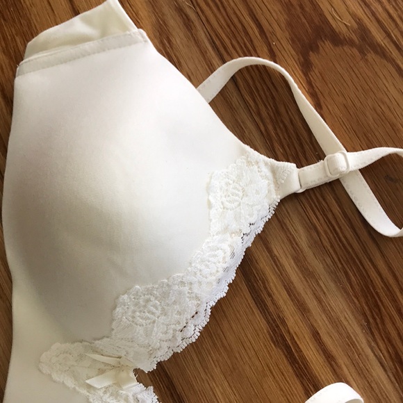 Maidenform | Intimates & Sleepwear | Maidenform Nwt 36b Comfort ...